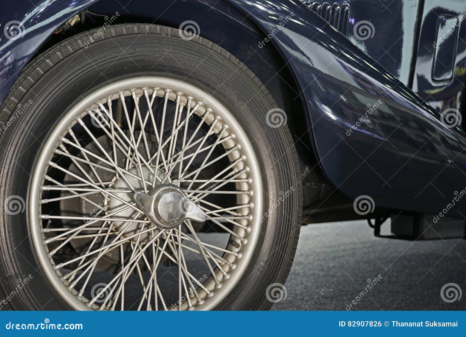Old Style Classic Car Wheel. Stock Photo - Image of retro, metal: 82907826