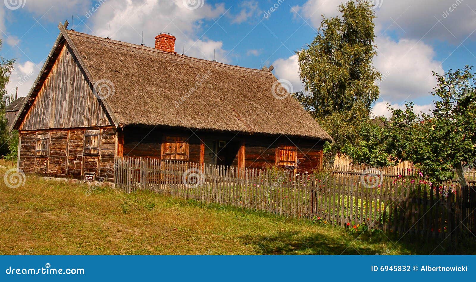Old Stylish Cottage in Polish Countryside Stock Photo - Image of ...