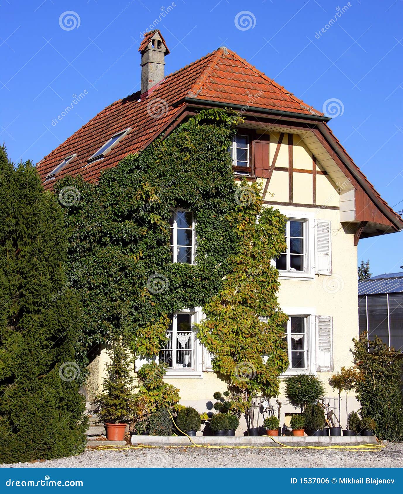 Old Swiss House 5 stock photo. Image of nice, architecture - 1537006