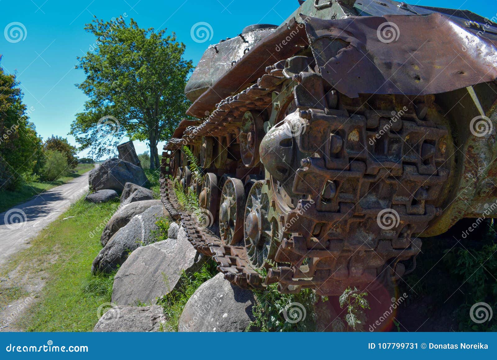 Old tank tracks stock image. Image of field, vintage - 107799731