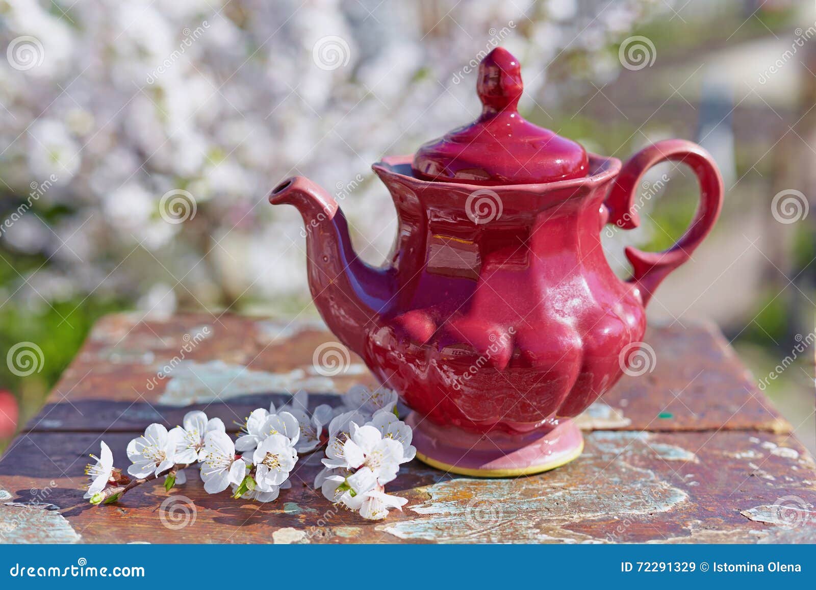 Old Teapot on a Wooden Table. Stock Image - Image of wooden, summer ...