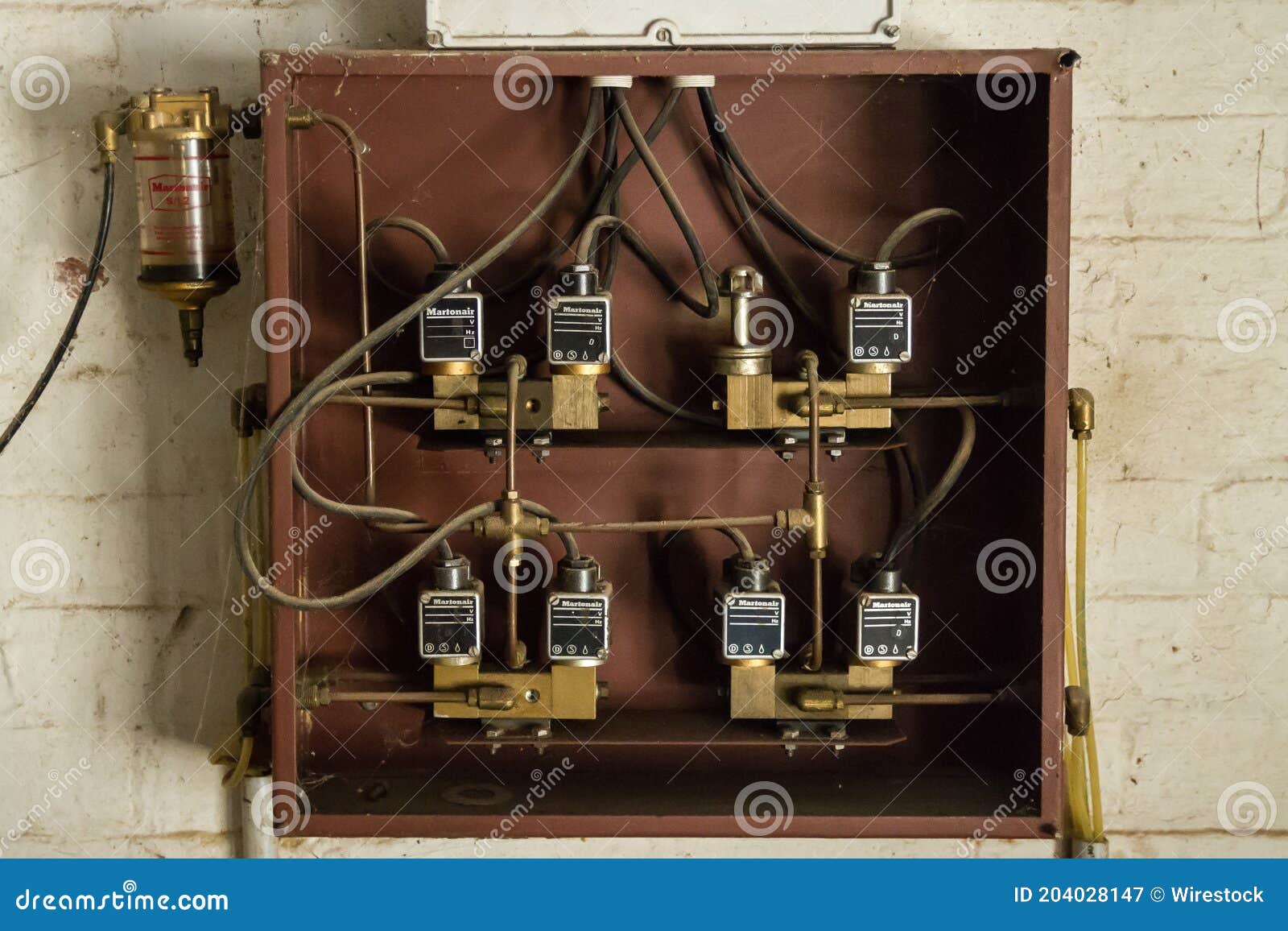 Old Tech Air Purifier Filter System Stock Image - Image of water ...