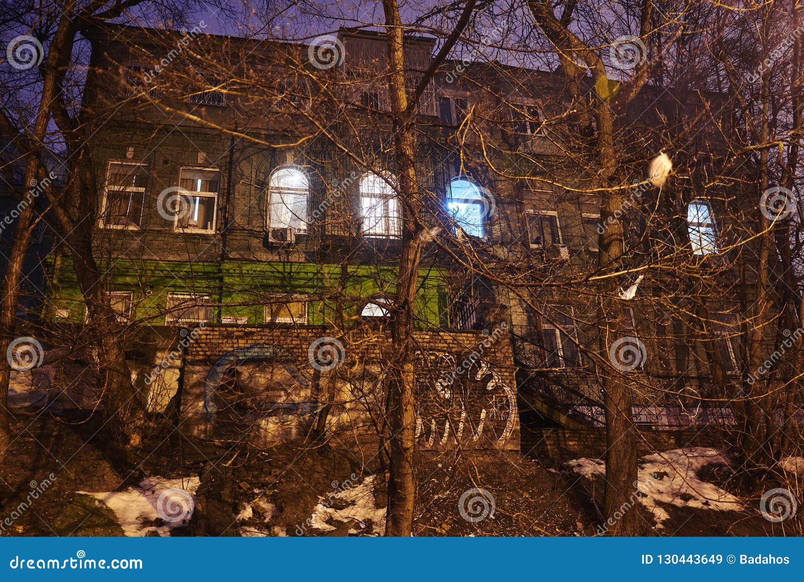 2,550 Terrible Building Photos - Free & Royalty-Free Stock Photos from ...