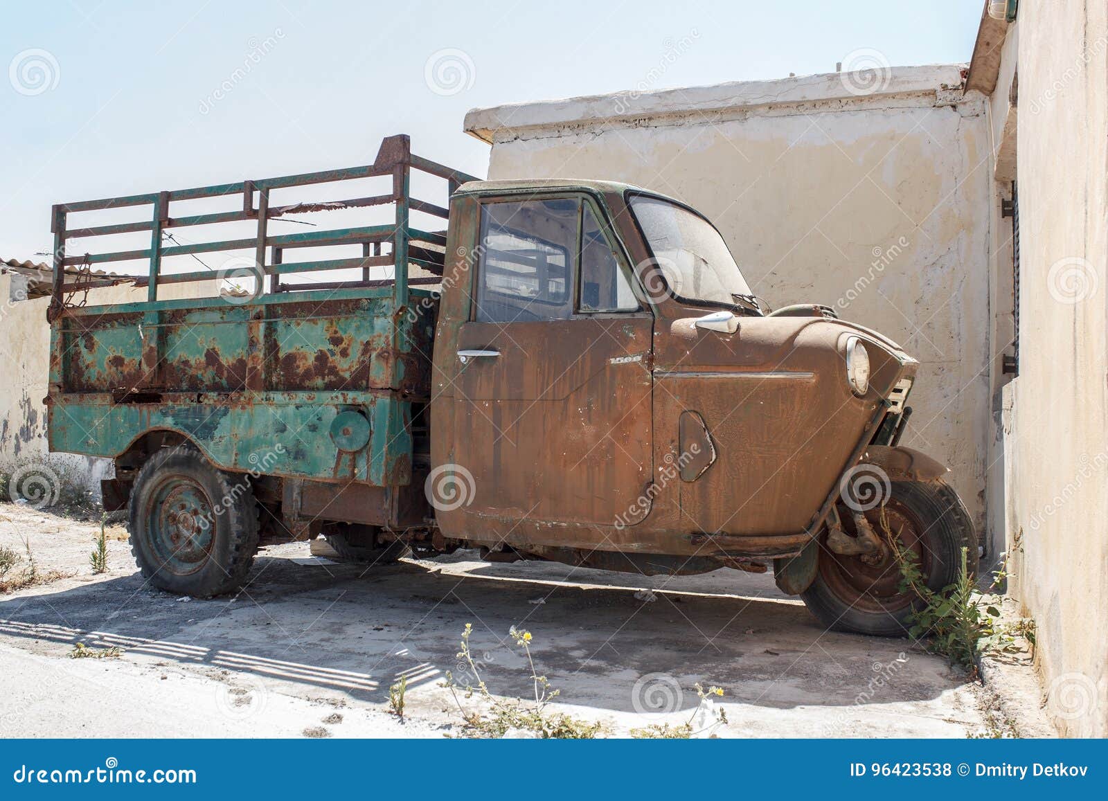Old three-wheeled truck editorial stock photo. Image of style - 96423538