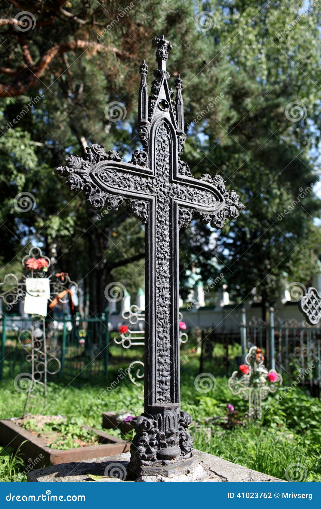 Old tombstone gothic cross stock photo. Image of place - 41023762