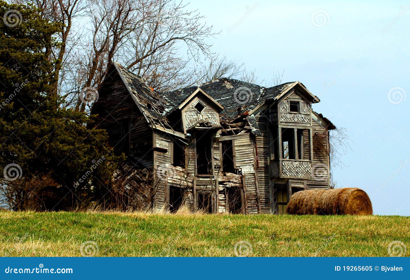 Old Tory House stock image. Image of defined, front, blue - 19265605