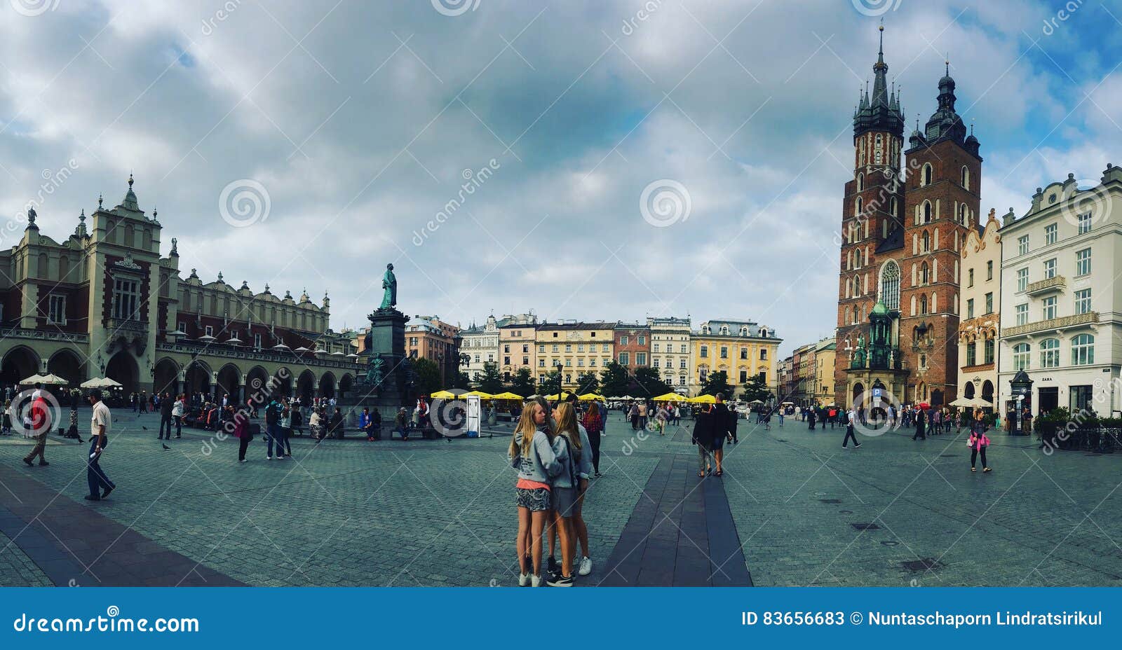 Old Town Main Square in Krakow, Poland Editorial Stock Photo - Image of ...