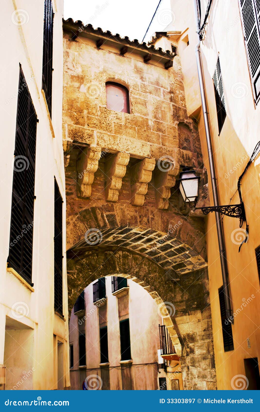 Old Town Palma de Mallorca stock image. Image of arche - 33303897