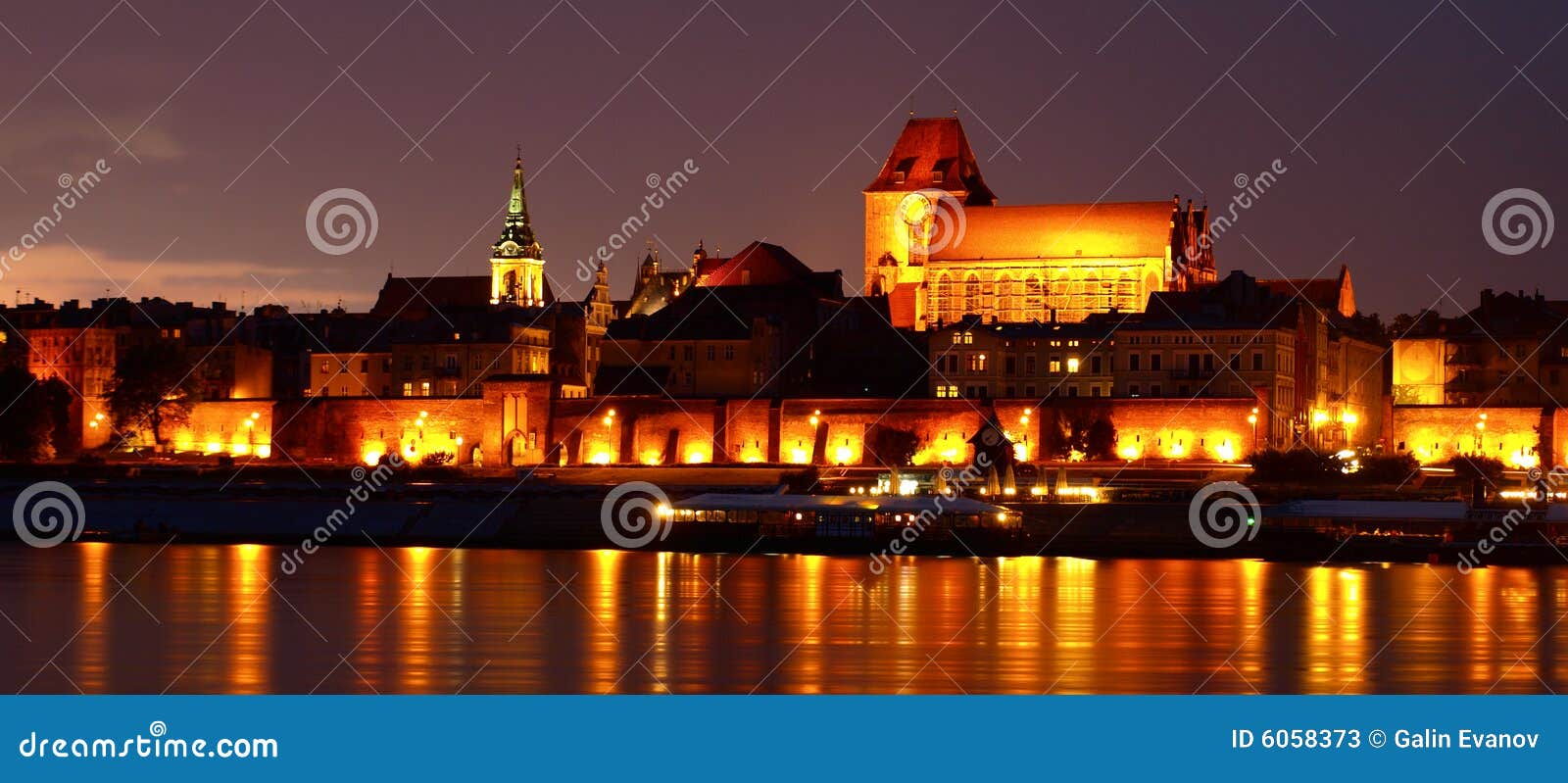 Old town of Torun at night stock image. Image of night - 6058373