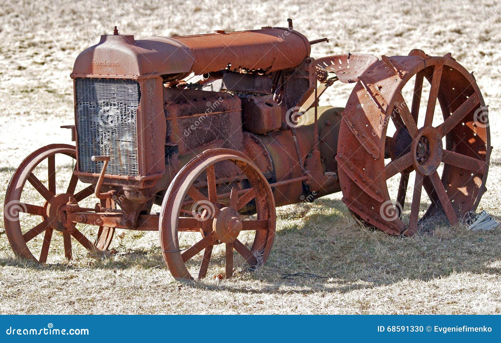 Old rusty tractor editorial image. Image of vintage, fordson - 68591330