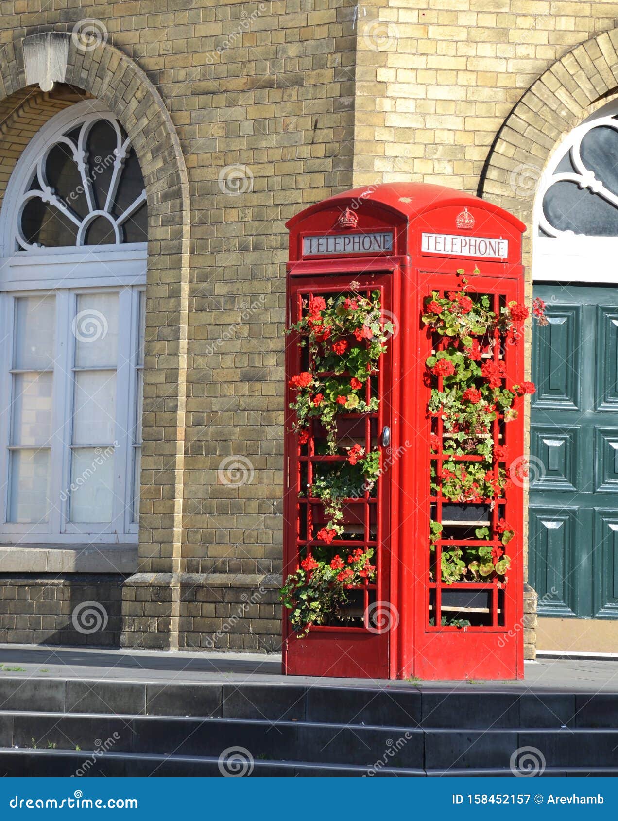 Old Traditional English Telephone Booth Stock Image - Image of historic ...