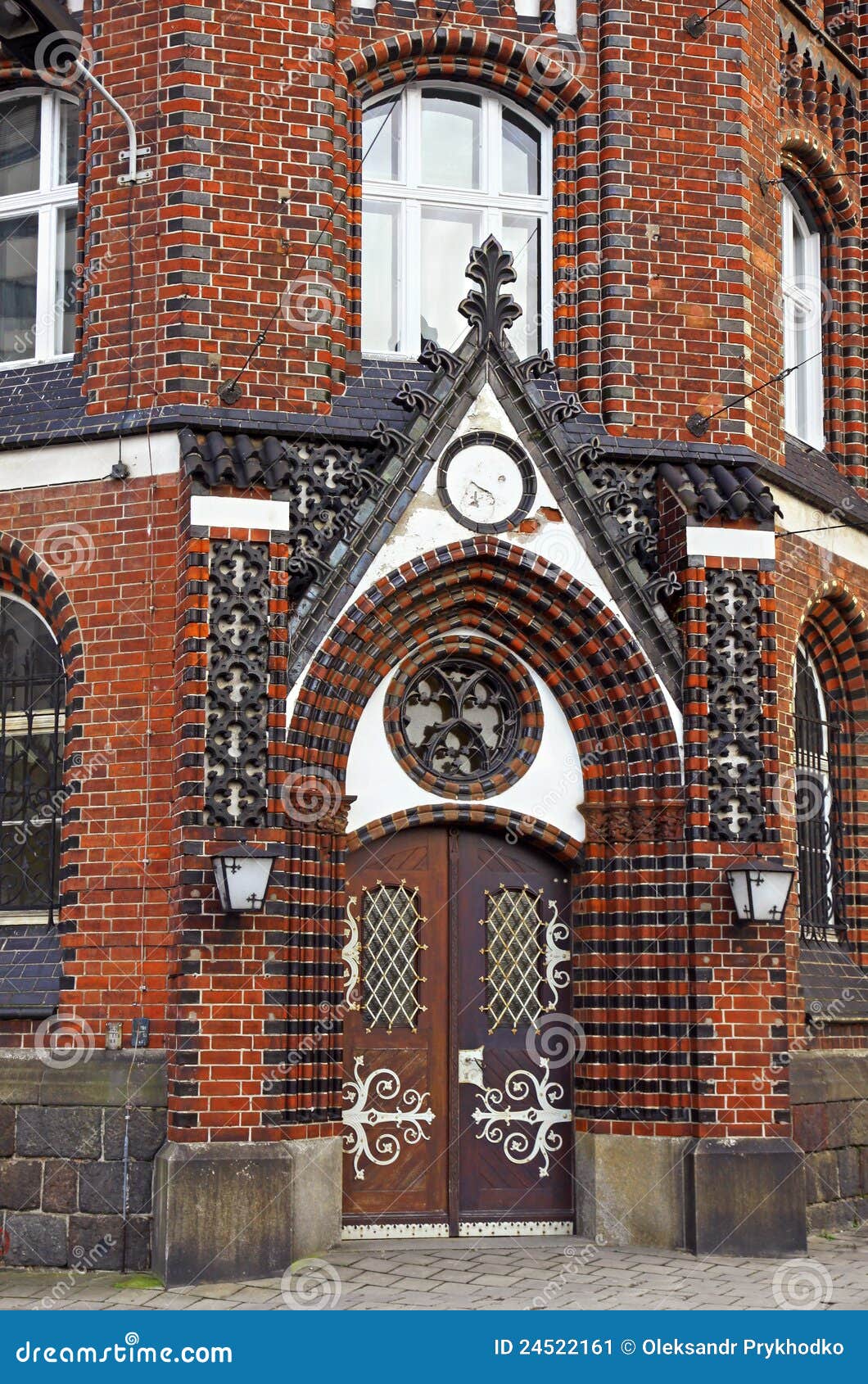 Old Traditional Gothic-style Building Stock Image - Image of classical ...