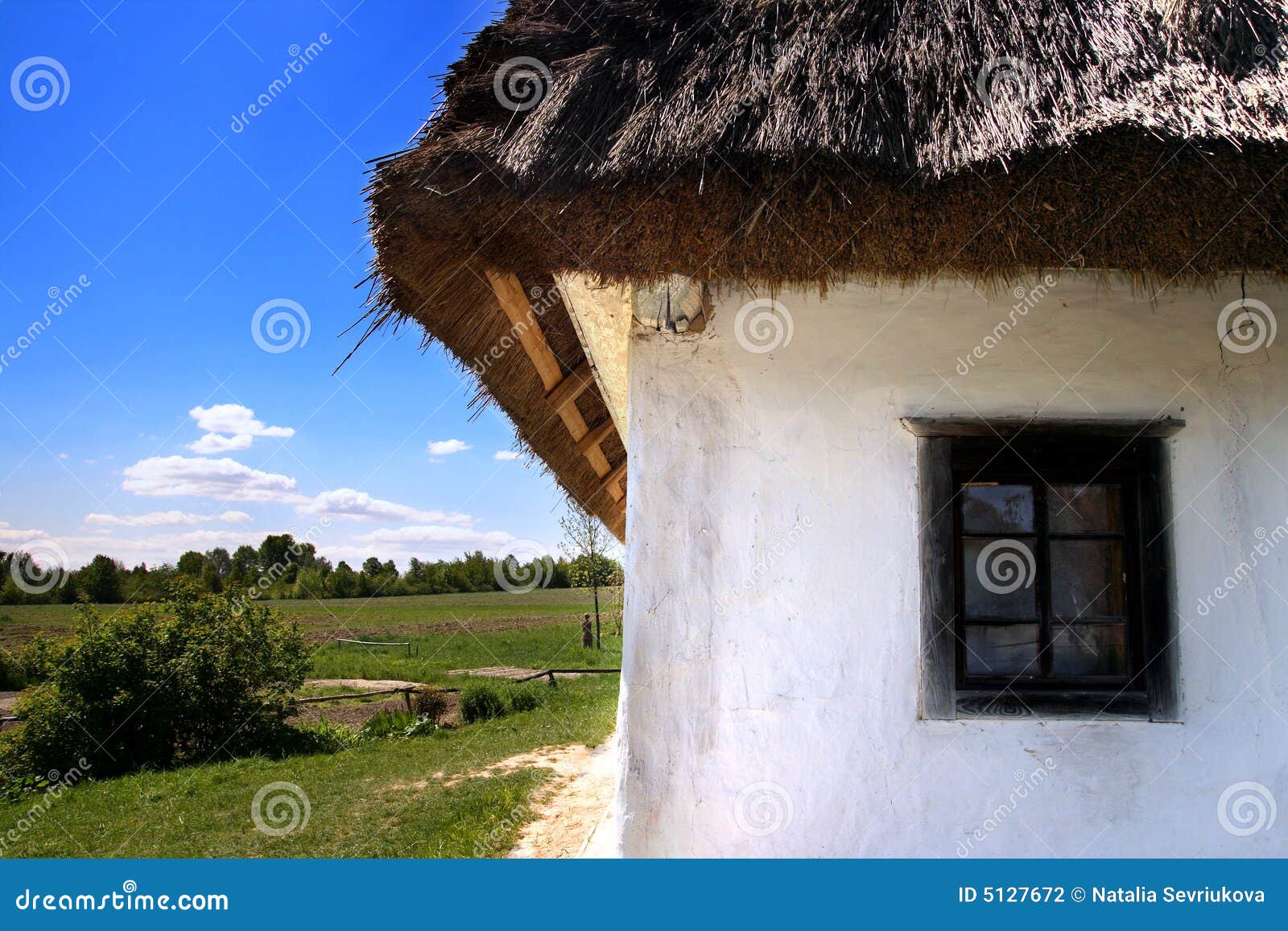 Old Traditional Ukrainian House Stock Photo - Image of national, hill ...