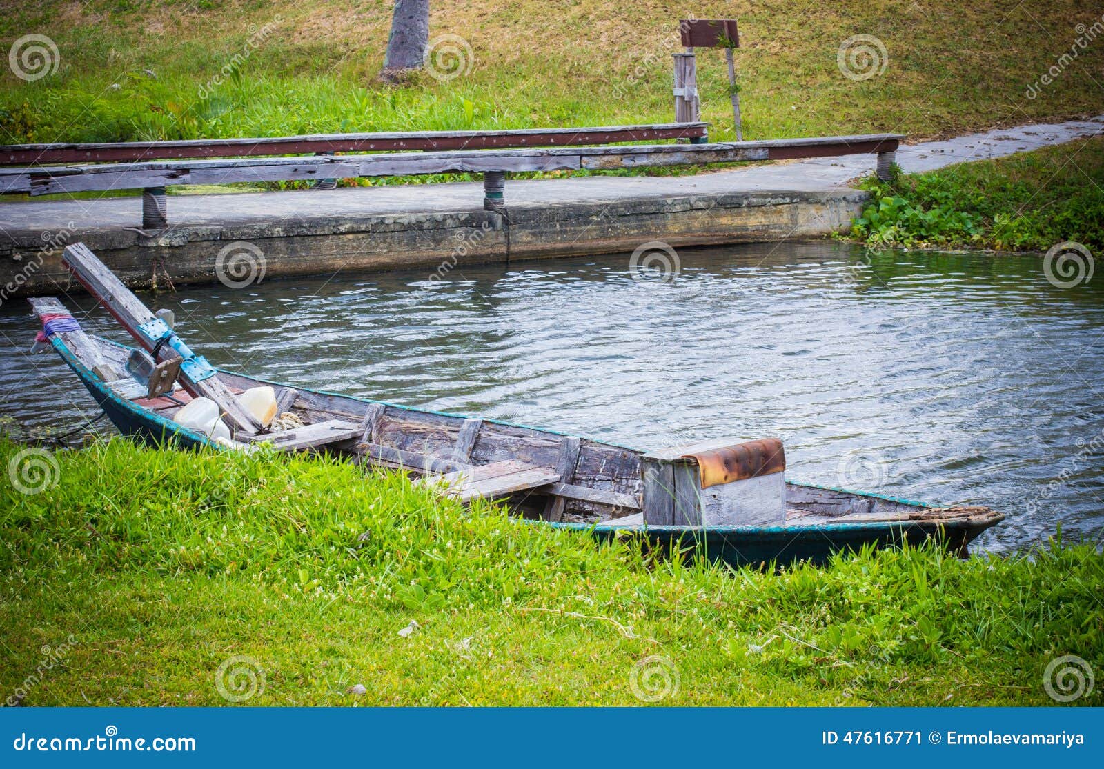 Old Traditional Wooden Rowboat Stock Image - Image of depression ...