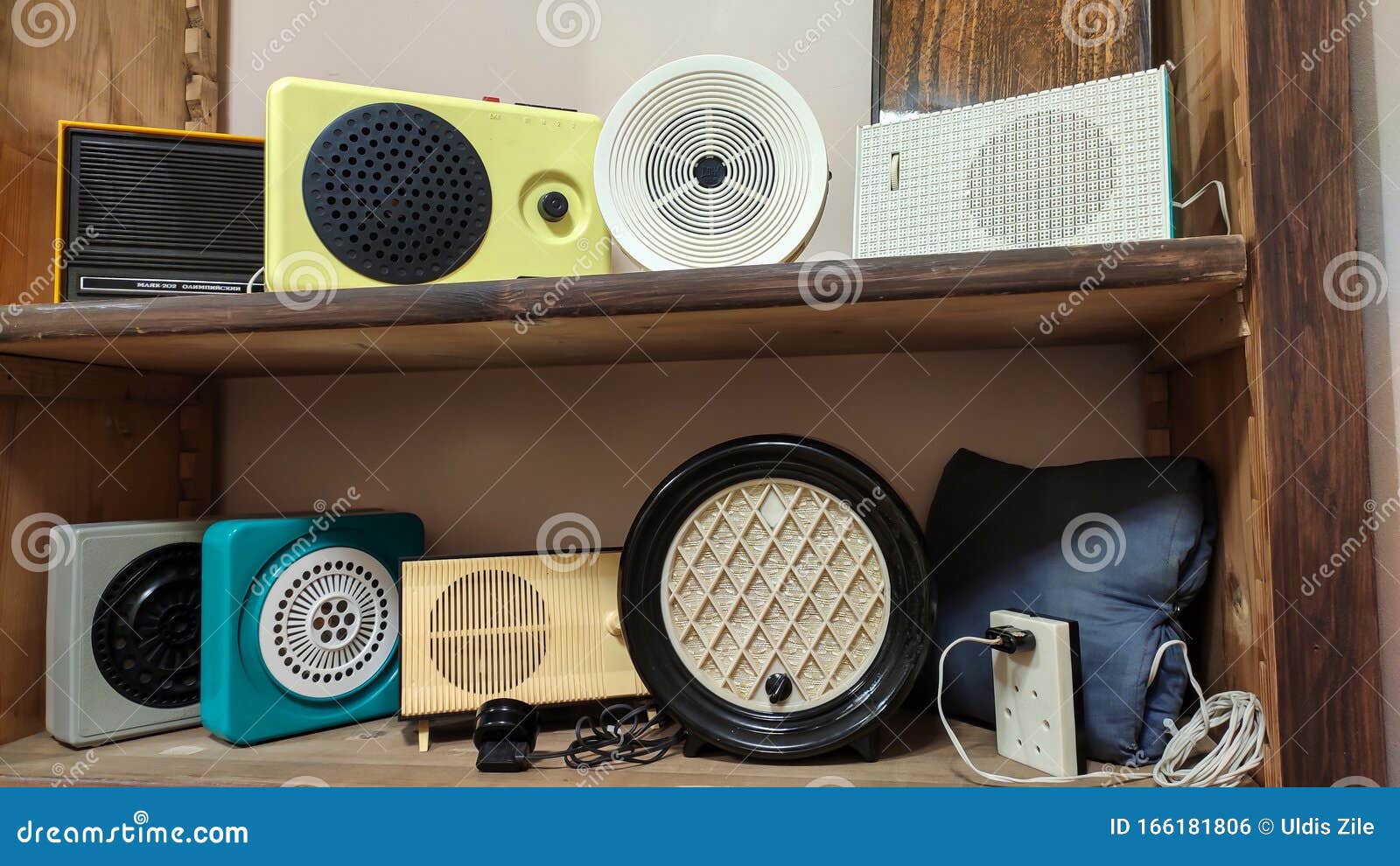 Old Transistor Radios Vintage Compact Transistor Receivers Stock Photo ...