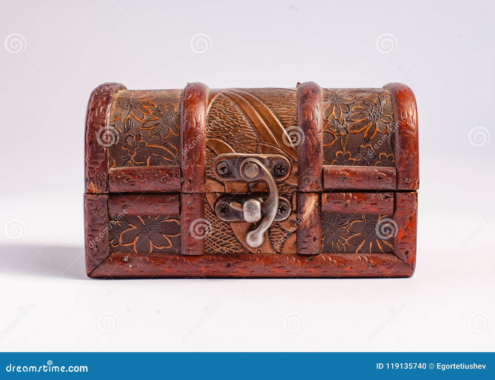 Old treasure chest stock photo. Image of closeup, finances - 119135740