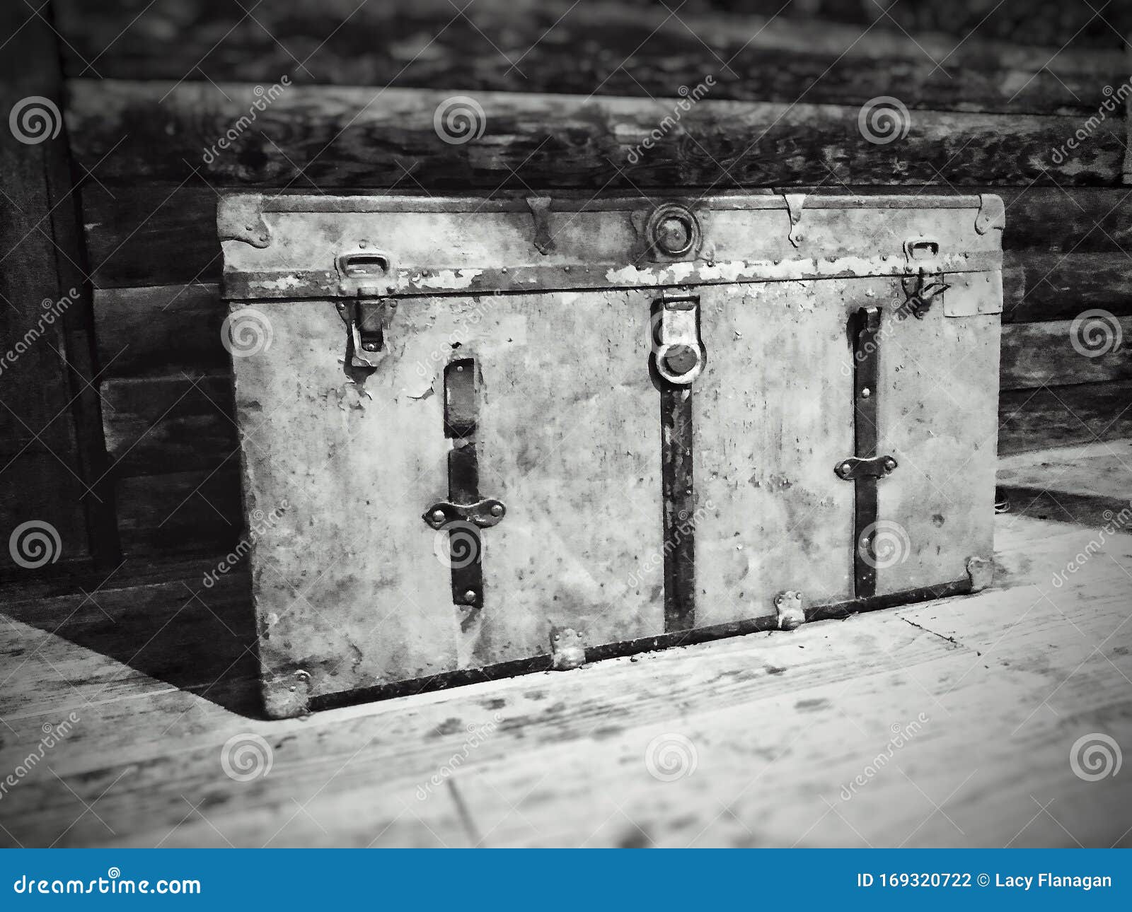 Cabin Trunk In The Basement Stock Photo | CartoonDealer.com #9702144