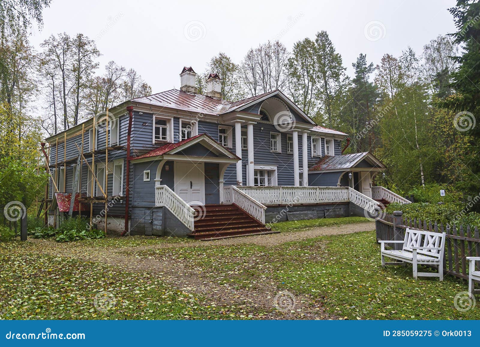 Old Two-storey House, Manor Stock Image - Image of haunted, lawn: 285059275