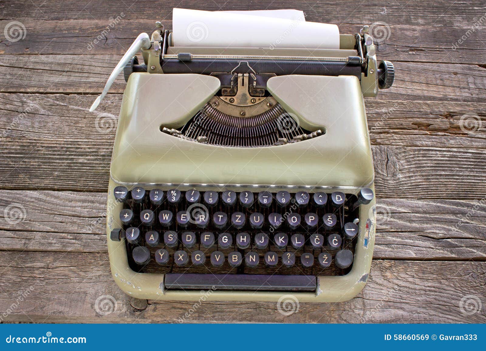 Old Typewriter Blank Paper Stock Images - Download 2,802 Royalty Free ...
