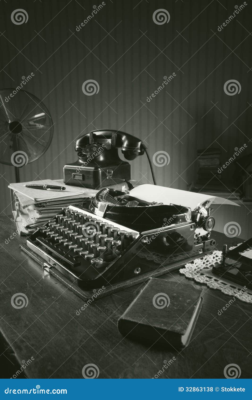 Old typewriter in a office stock photo. Image of vintage - 32863138