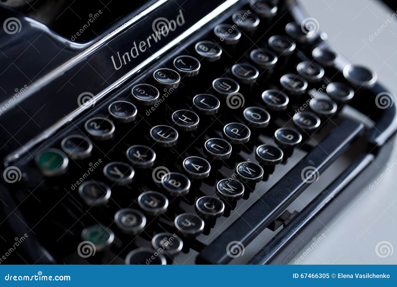 Old Underwood Typewriter With Cyrillic Alphabet Editorial Photo ...