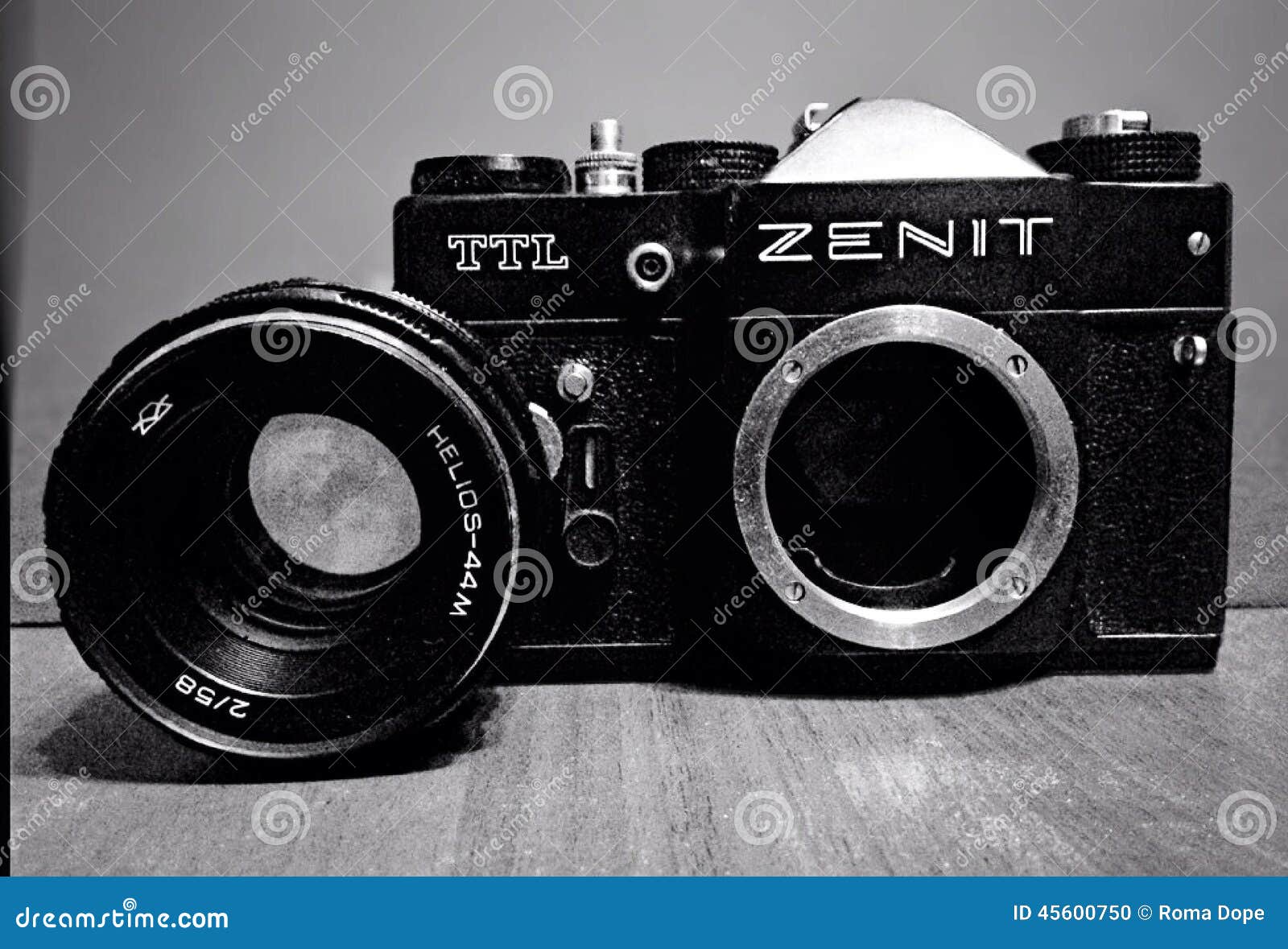 Old USSR camera Zenit editorial image. Image of zenit - 45600750