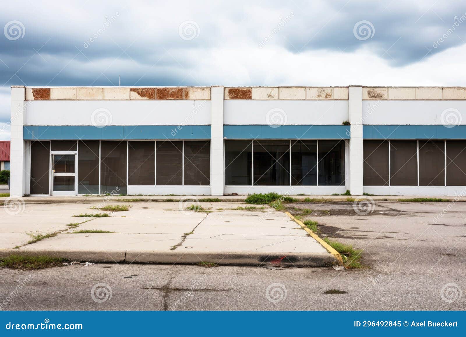 Old Vacant Run-down Commercial Building Stock Image - Image of ...
