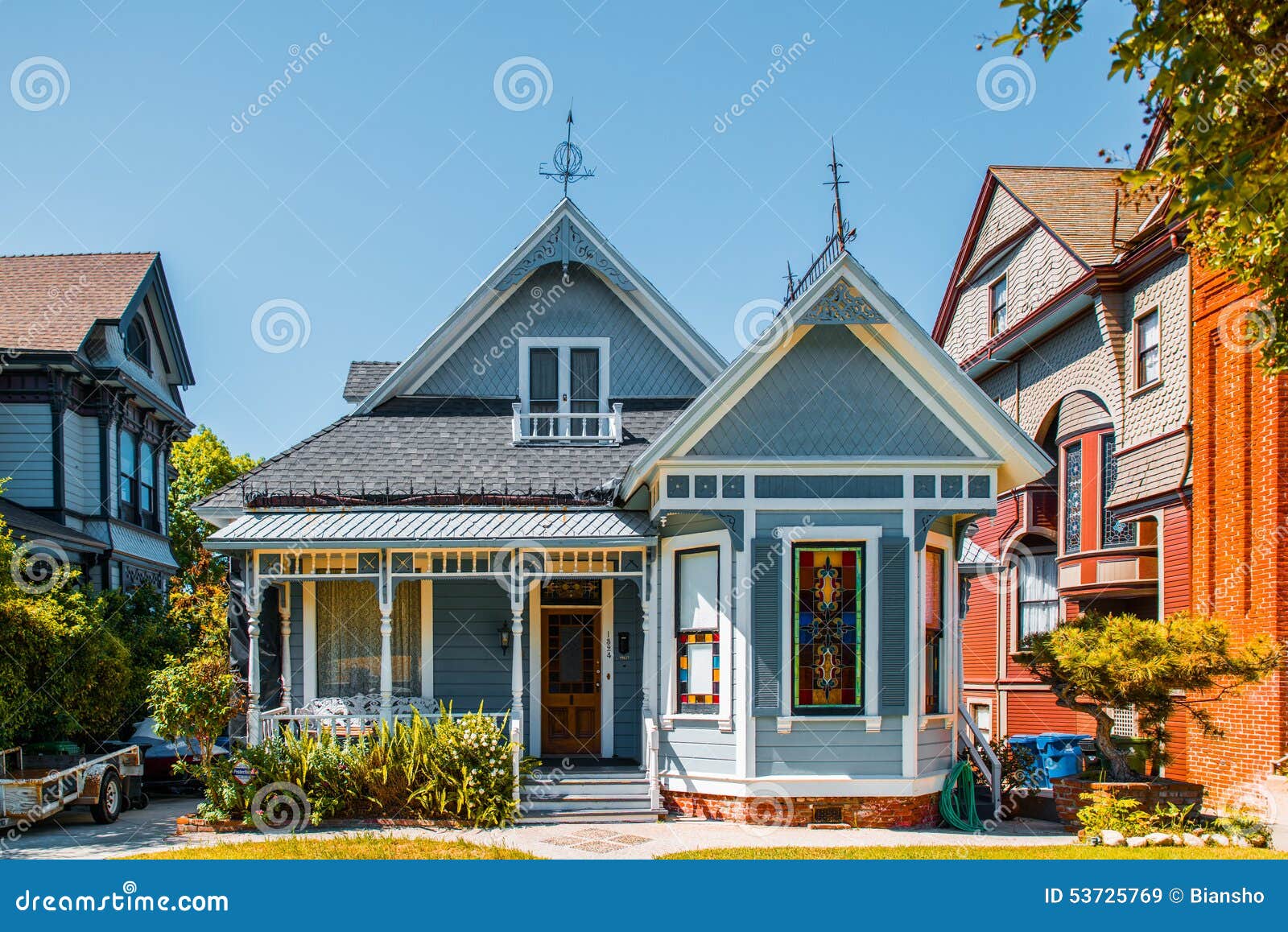 Old Victorian House stock image. Image of heights, grass - 53725769