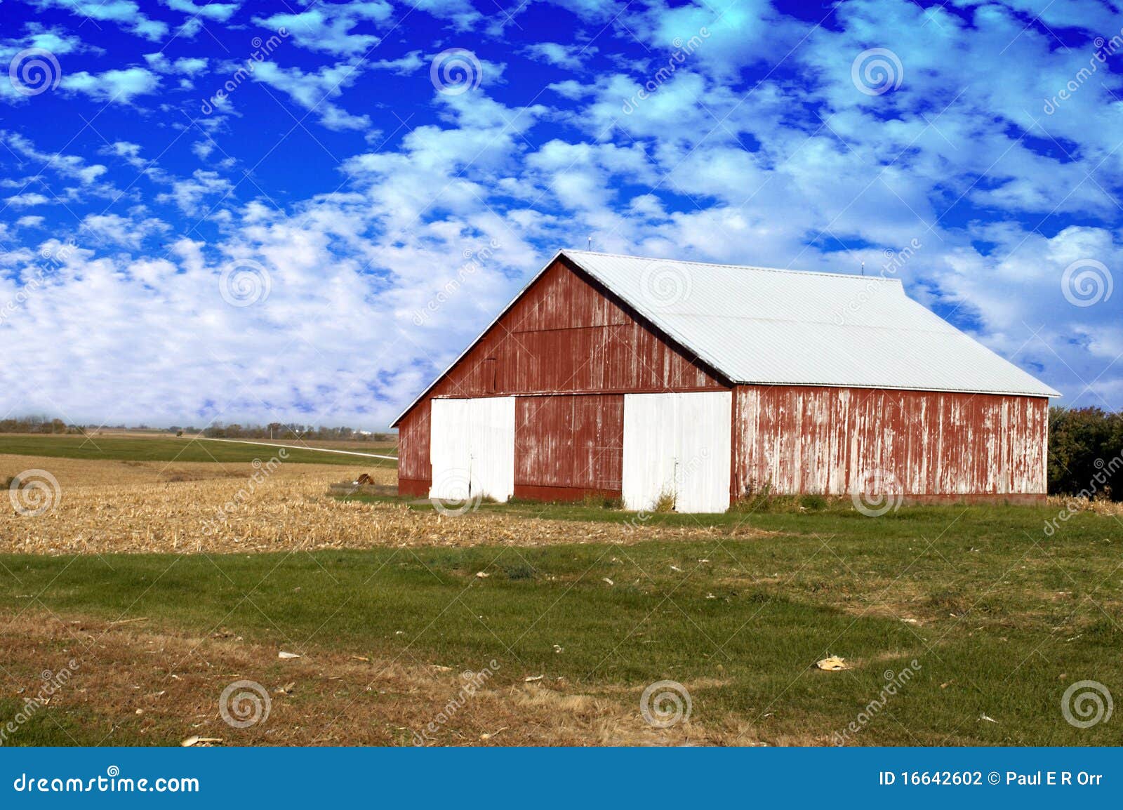 Old vintage Barn stock photo. Image of distressed, outdoors - 16642602