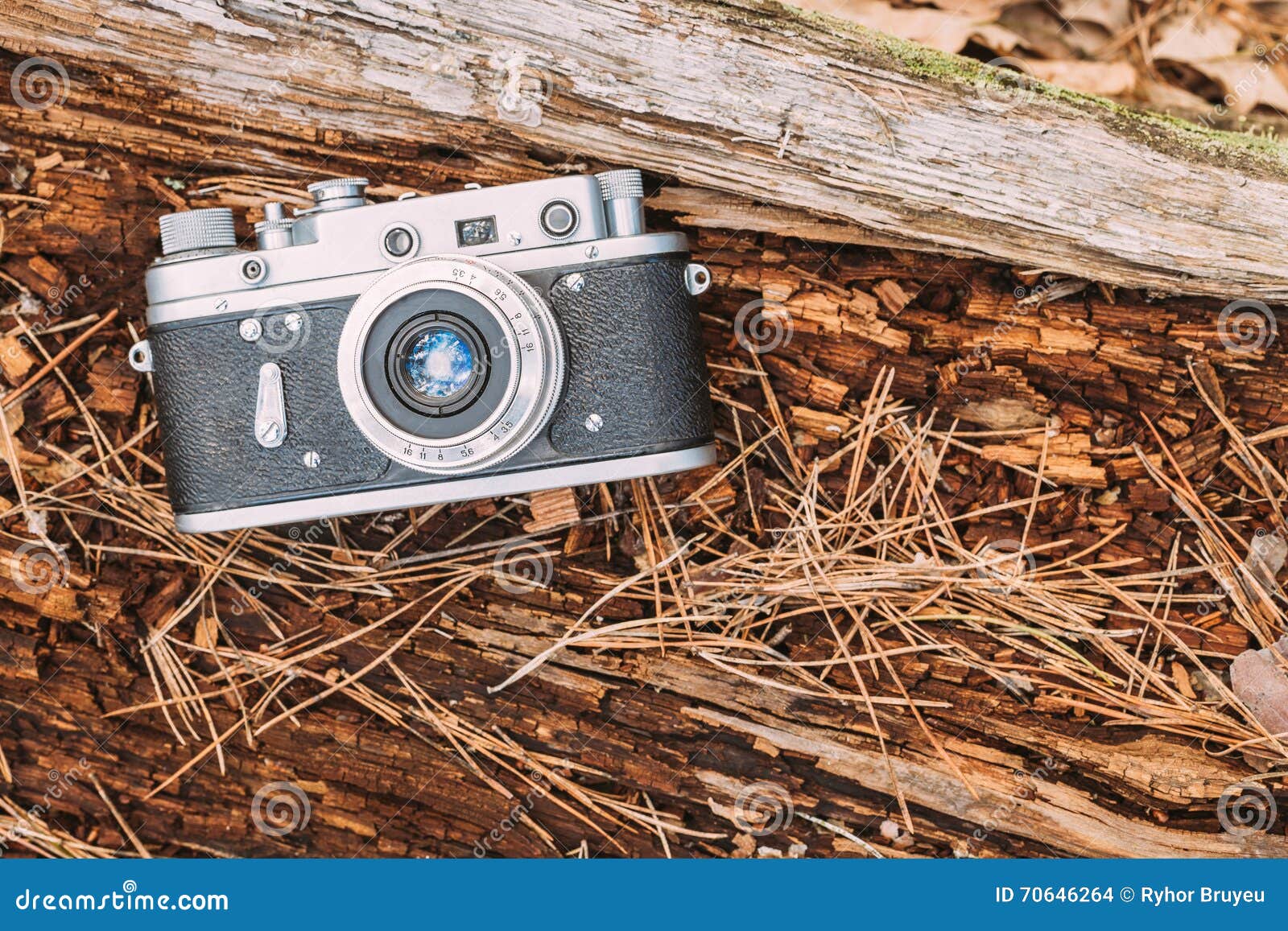 Old Vintage Rangefinder Camera, 1950-1960s. Stock Photo - Image of ...