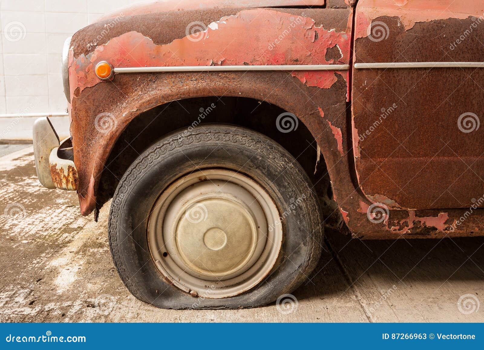 Old vintage rusty car. stock image. Image of classic - 87266963