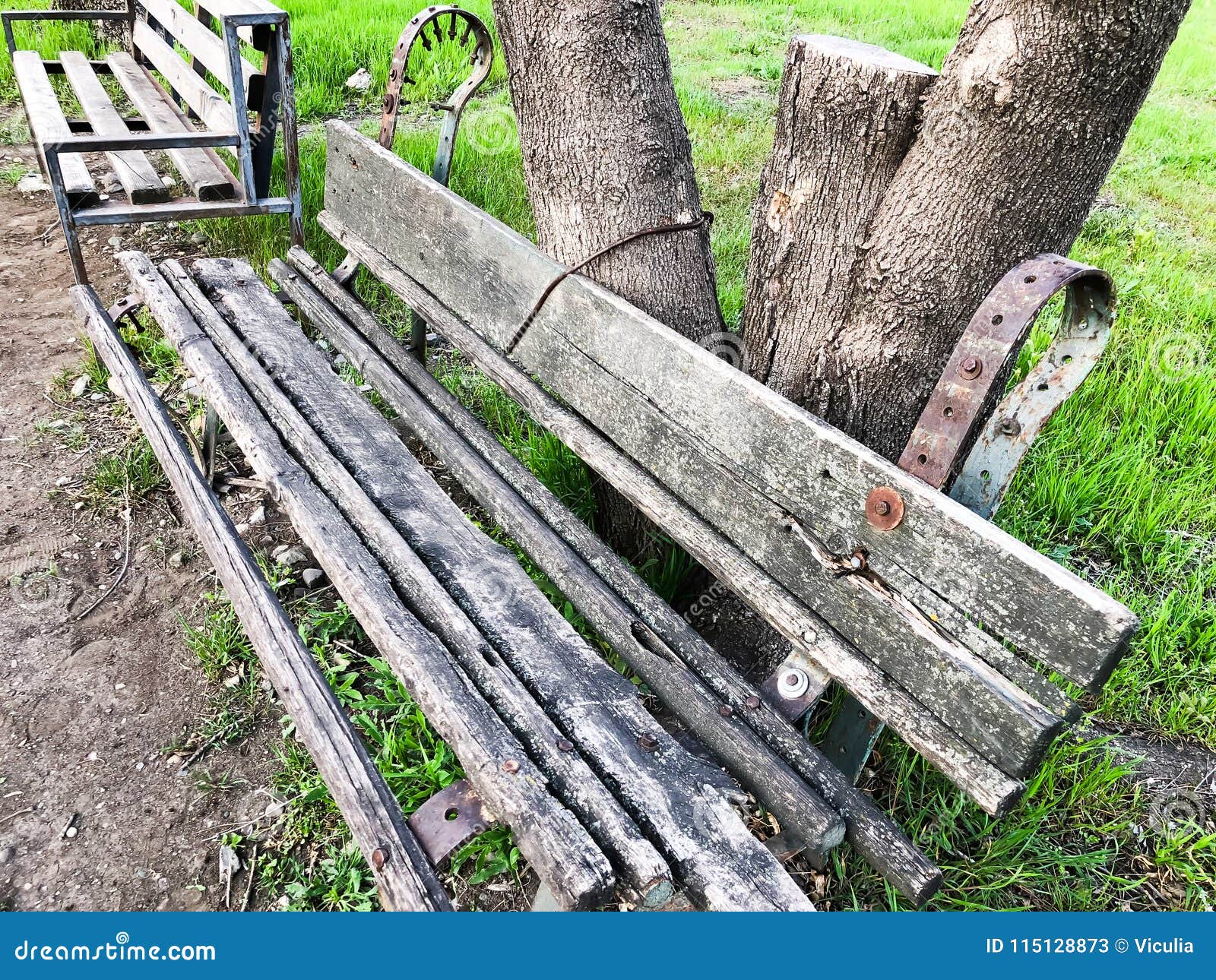 Old Vintage Wooden Bench in the Park. Stock Image - Image of outdoor ...