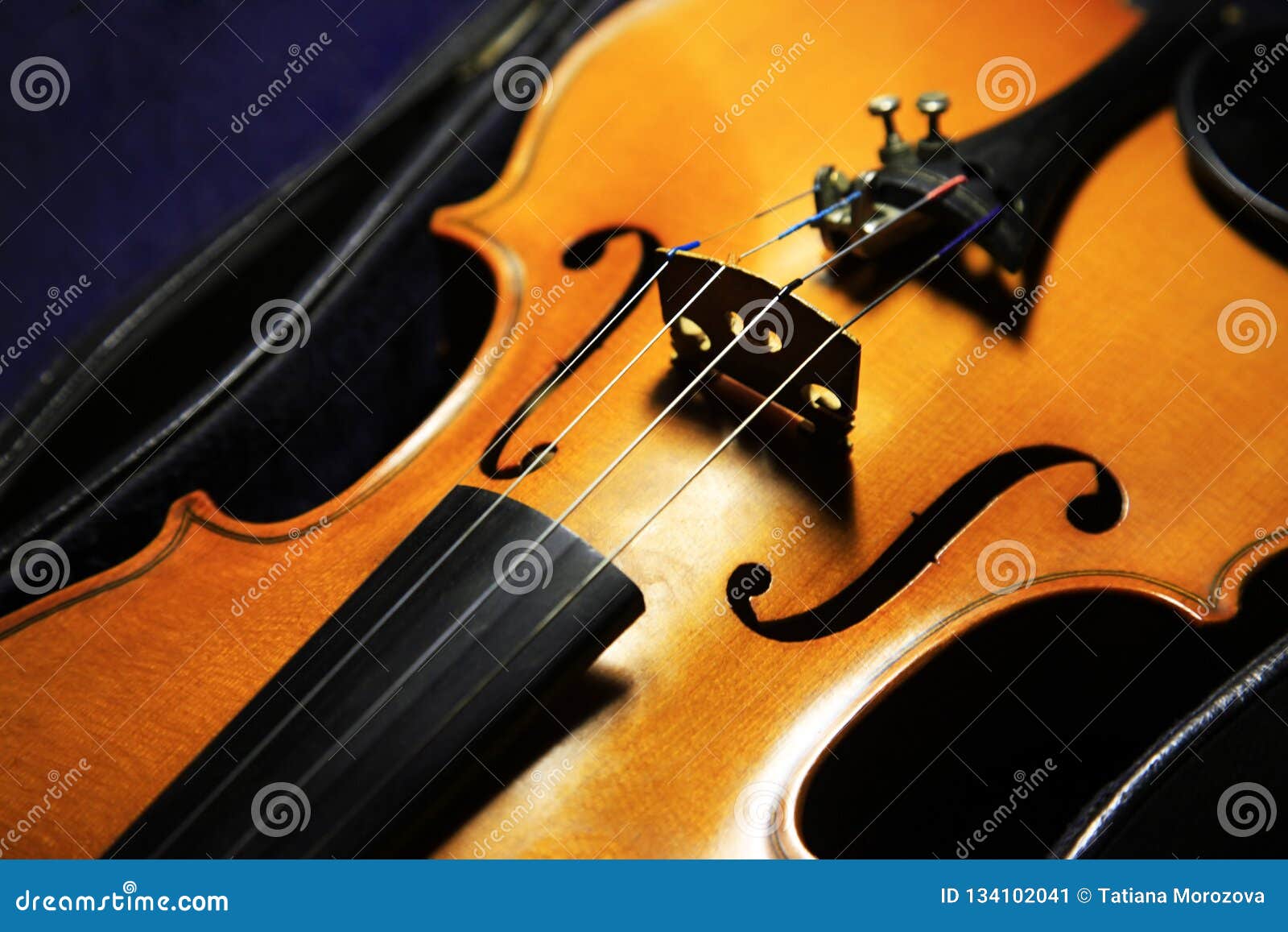 Old violin stock image. Image of noise, musician, abstract - 134102041