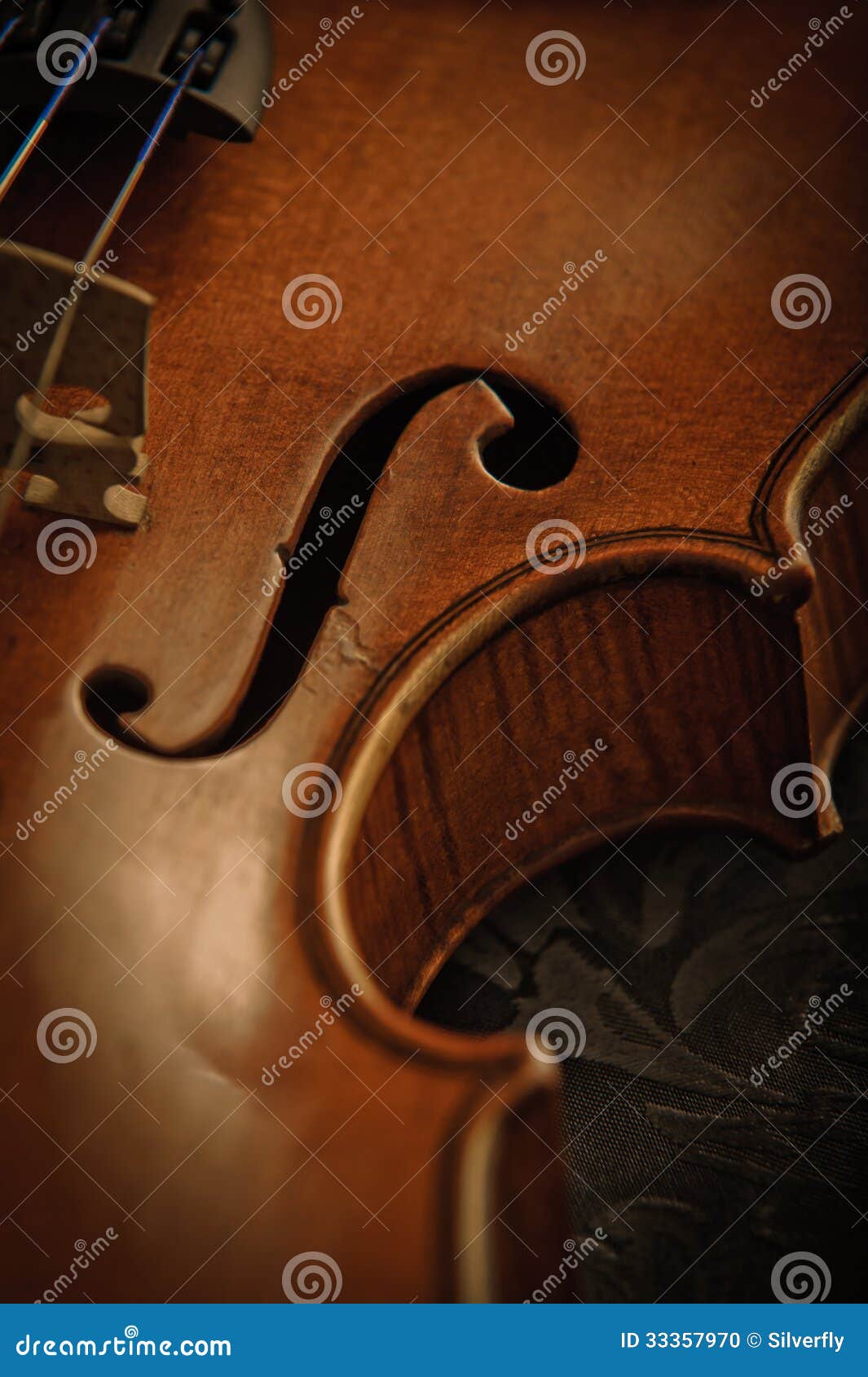 Old Violin stock photo. Image of beautiful, classical - 33357970