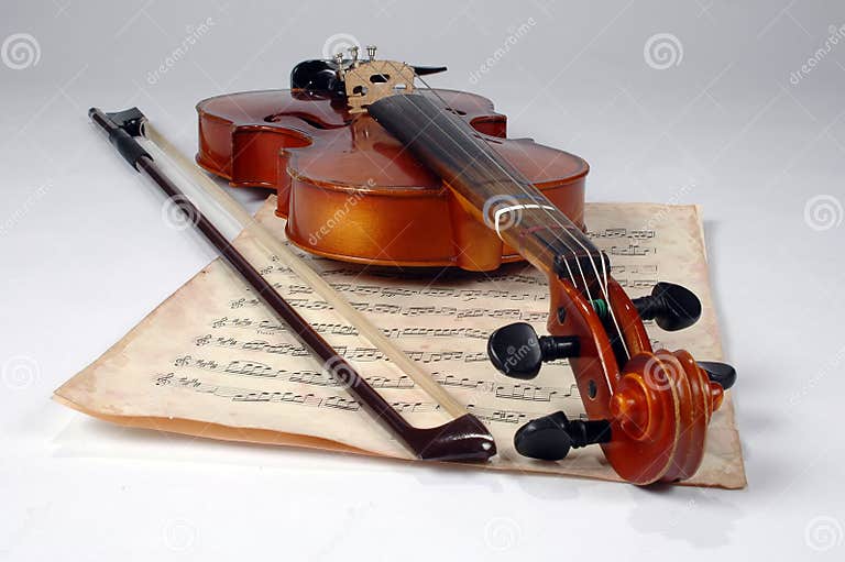 Old Violin and Music Sheet stock image. Image of tuning - 1376593