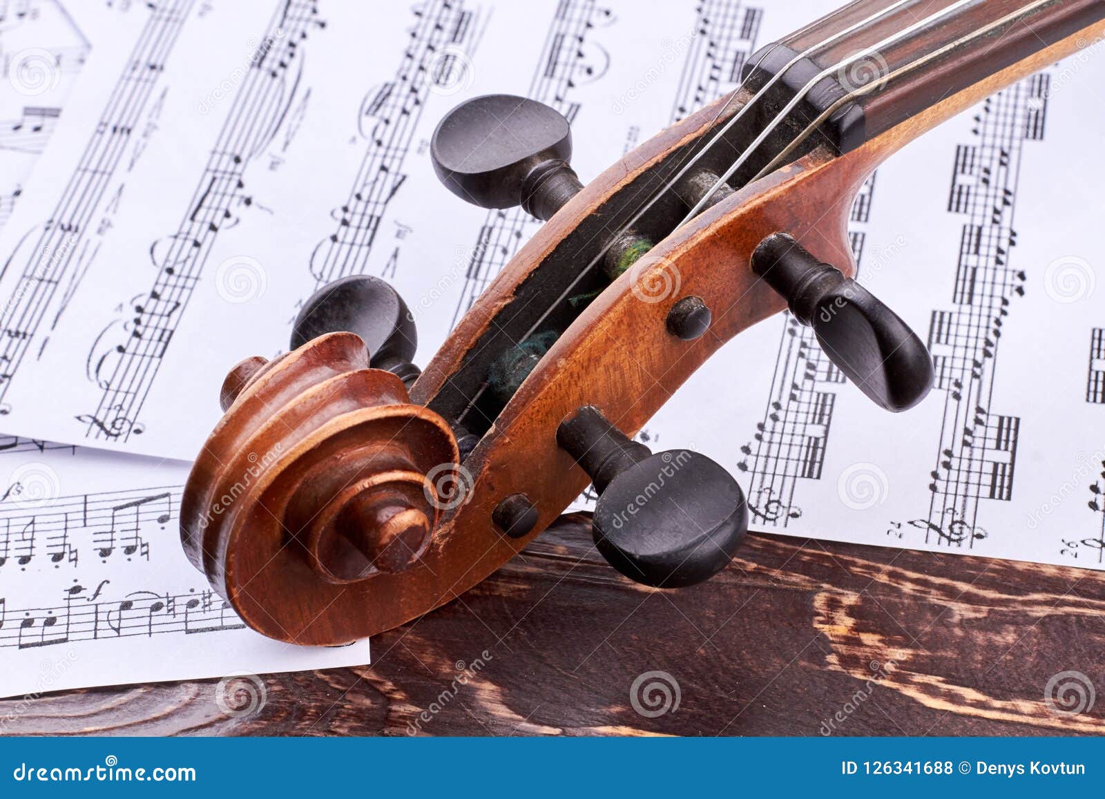 Old Violin Scroll and Peg Box. Stock Photo - Image of fingerboard ...