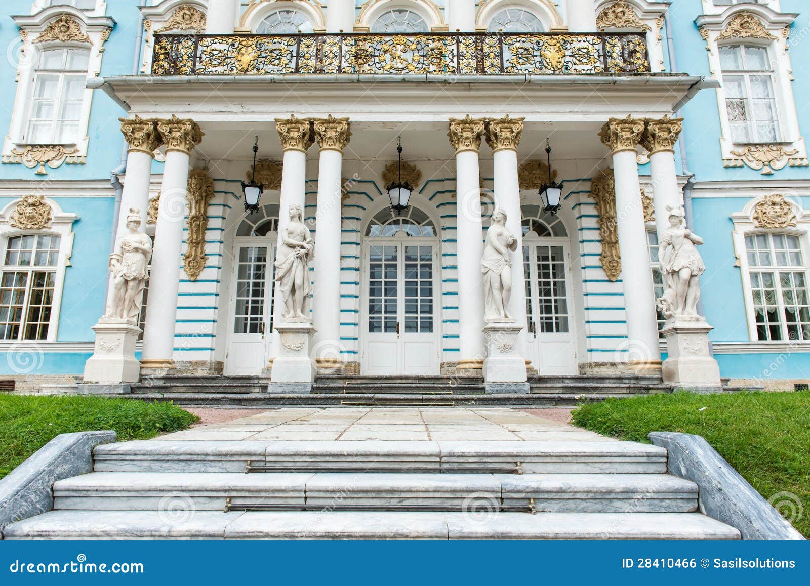 Old Vitage Russian Palace Front View Stock Photo - Image of culture ...