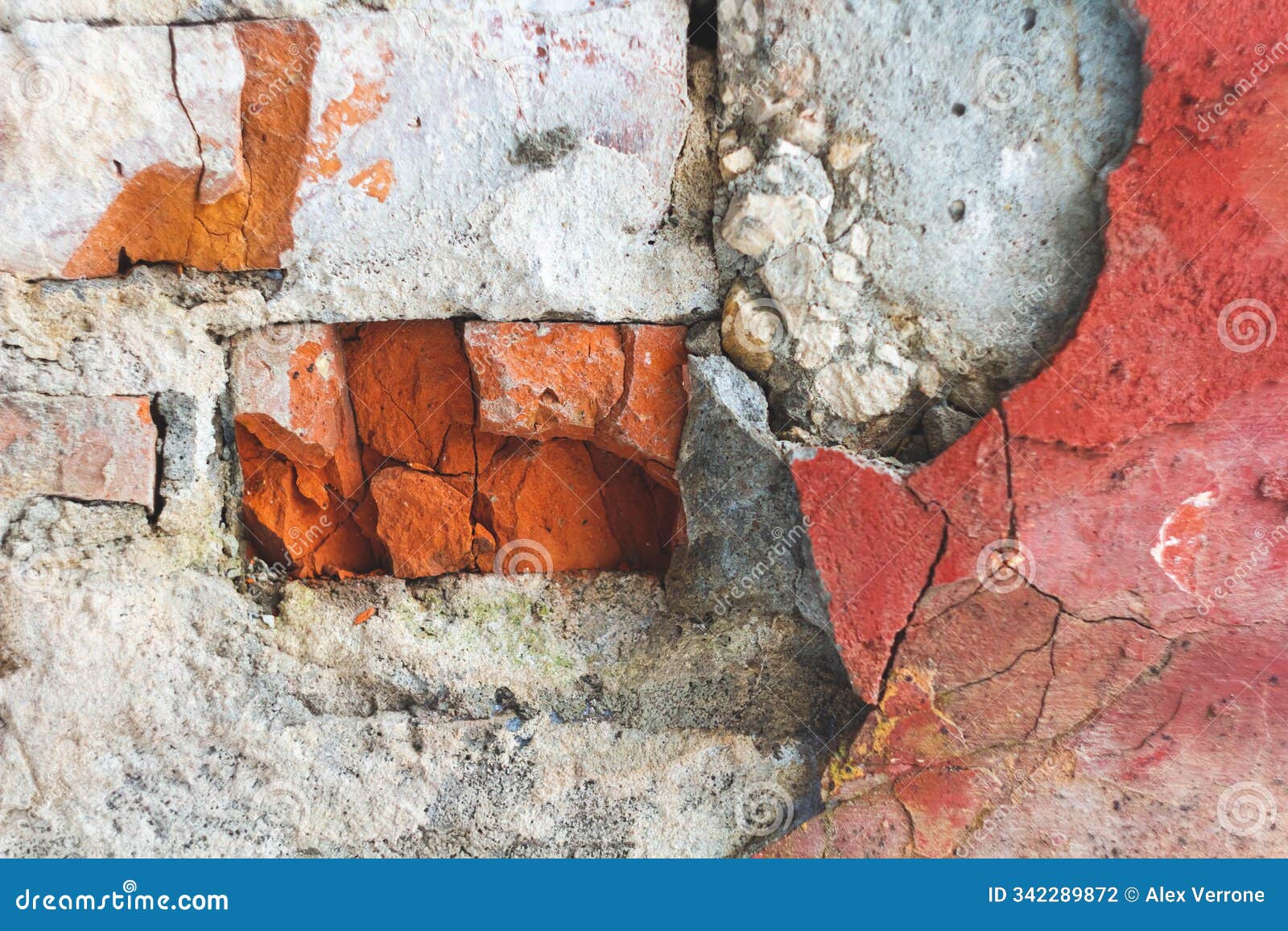 Old Wall with Deep Cracks. Texture of Stone and Broken Concrete Stock ...