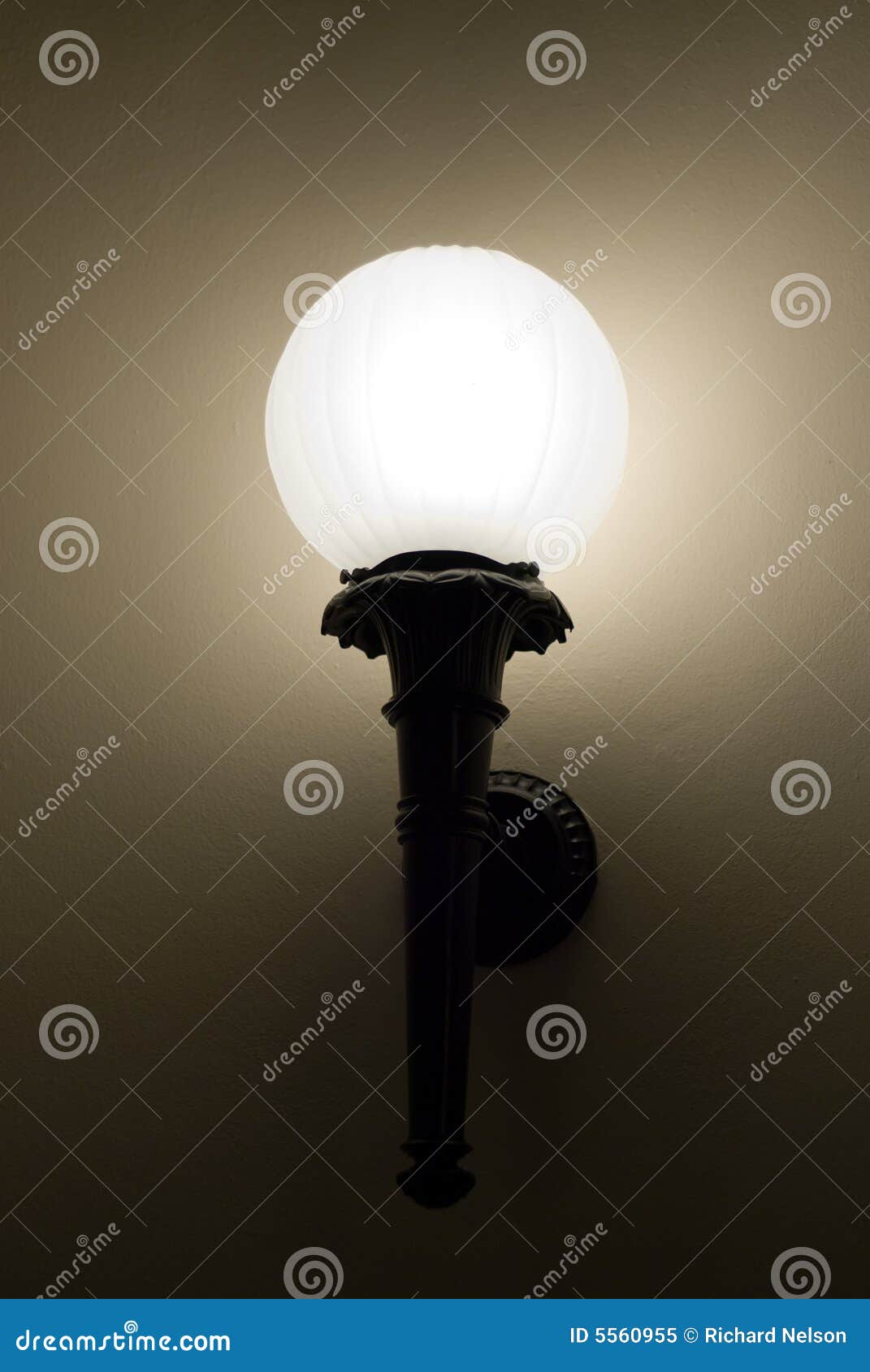 Old Wall Light stock image. Image of illuminating, electricity - 5560955