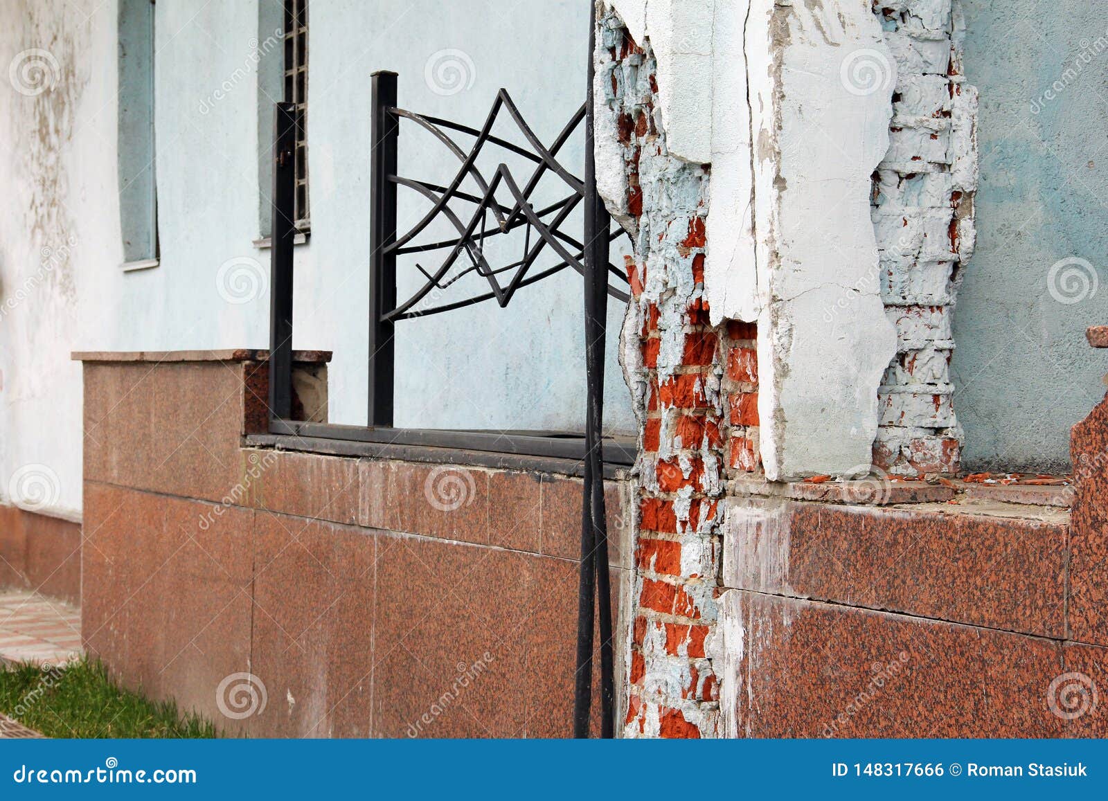 Old Wall. the Wall is Falling Apart Stock Photo - Image of damaged ...