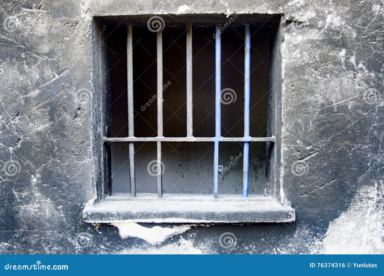Old Walls, Rusty Iron Barred Window Stock Photo - Image of imprisonment ...