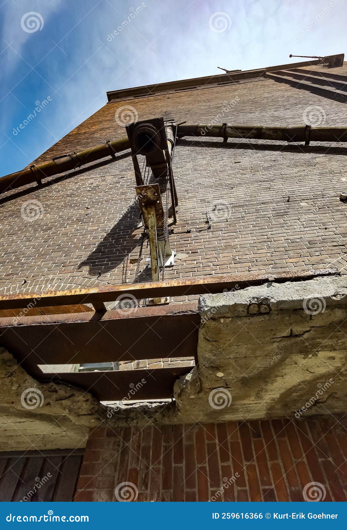 Old Warehouse Building in the Port of Wismar Stock Photo - Image of ...