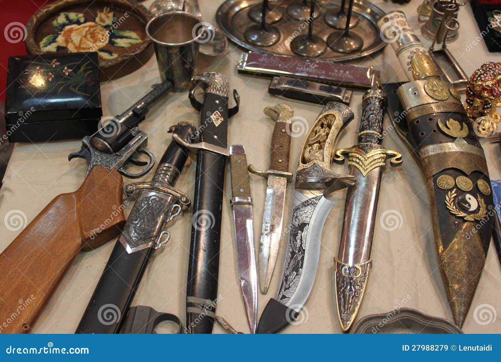 Old Weapons Royalty Free Stock Images - Image: 27988279