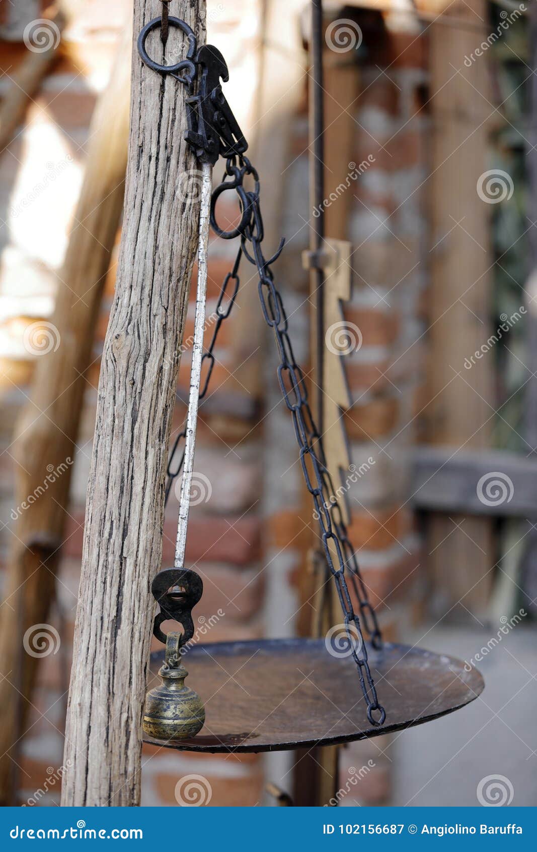 Old weight scale stock image. Image of healthy, balance - 102156687