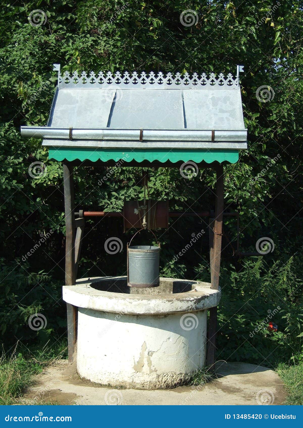 Old well stock photo. Image of water, crank, grass, handle - 13485420