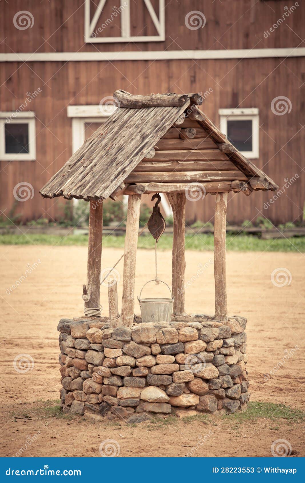 Old well stock image. Image of water, fairytale, supply - 28223553