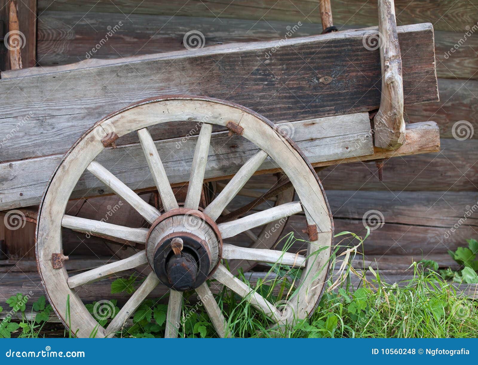 Old wheel stock photo. Image of vinage, village, agriculture - 10560248
