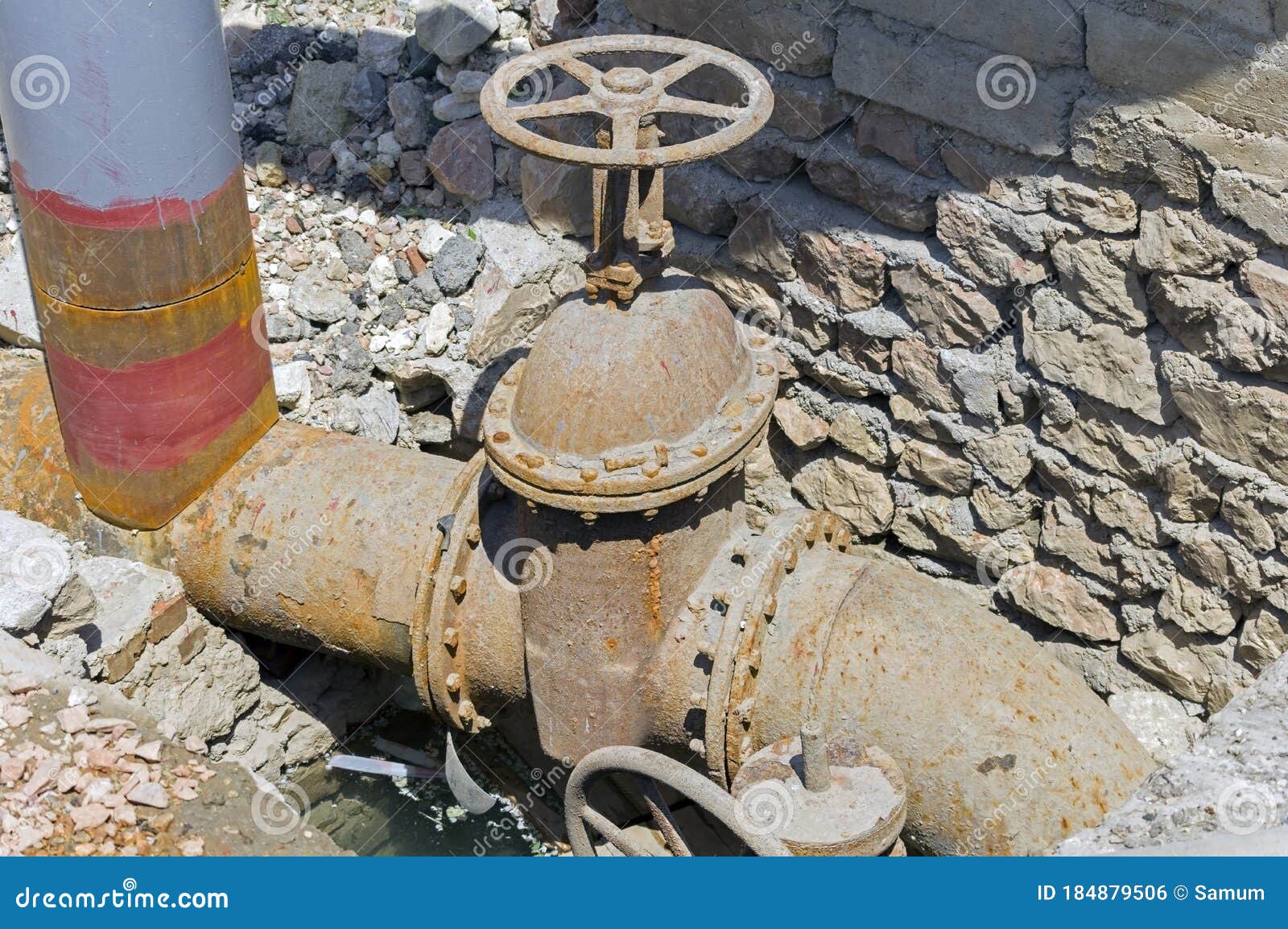 Old wheel valve with pipe stock photo. Image of bolt - 184879506