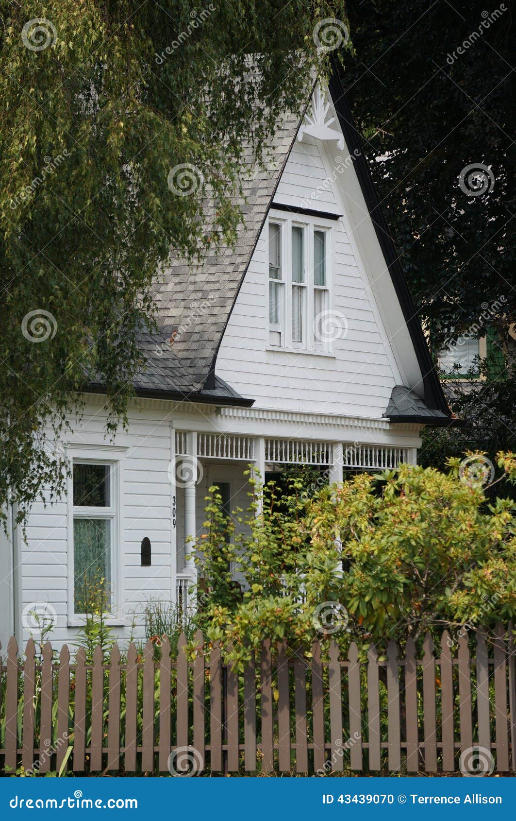 Old white house stock photo. Image of fence, family, cared - 43439070