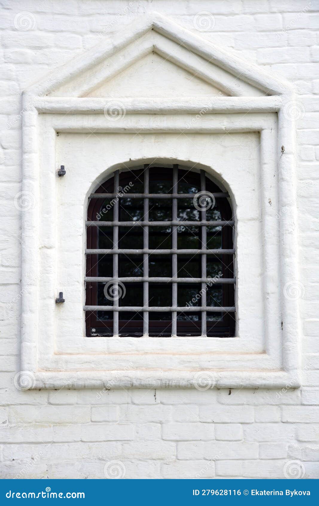 Old Window Decorated by White Stone Frame Stock Photo - Image of arch ...